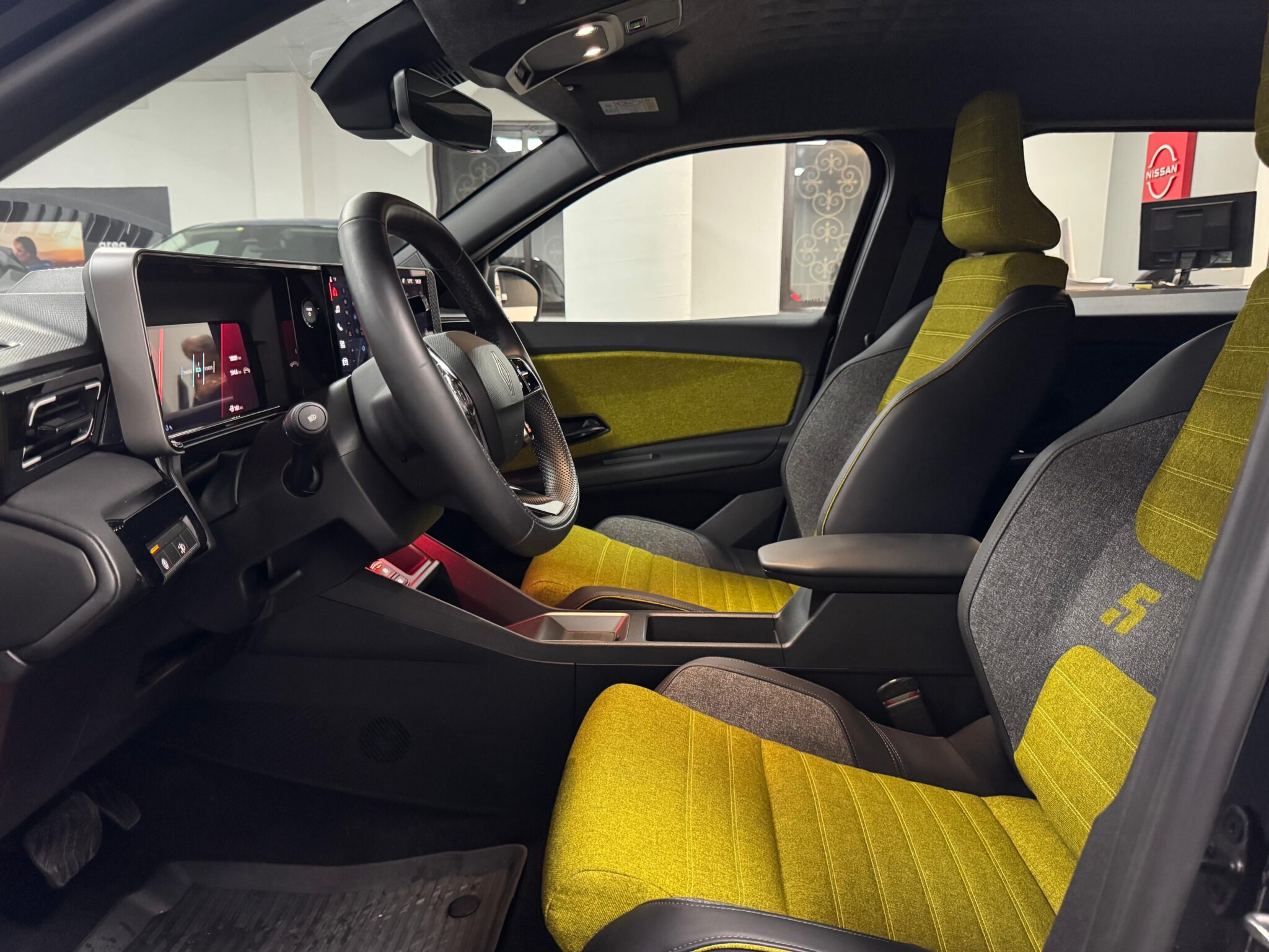 Renault 5 E-Tech Electric 150 CV Comfort Range Iconic Cinq - Renault Di ...